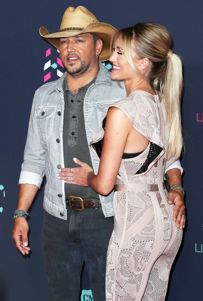 Jason Aldean Picture 167 2016 Cmt Music Awards Arrivals