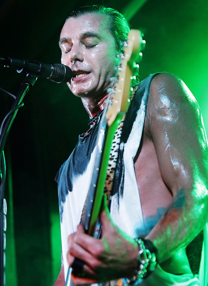Gavin Rossdale Picture 31 - Bush Performing on Stage Gavin Rossdale Picture 31 - Bush Performing on Stage