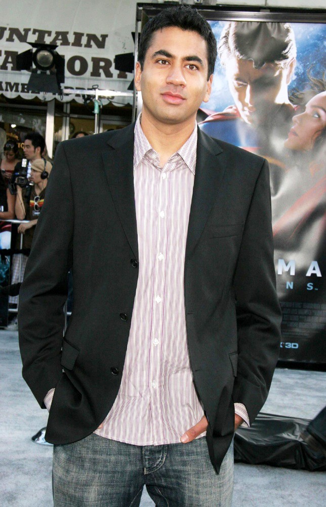 Kal Penn Joins How I Met Your Mother As Robin s New Love Interest Kal Penn Joins How I Met Your Mother As Robin s New Love Interest