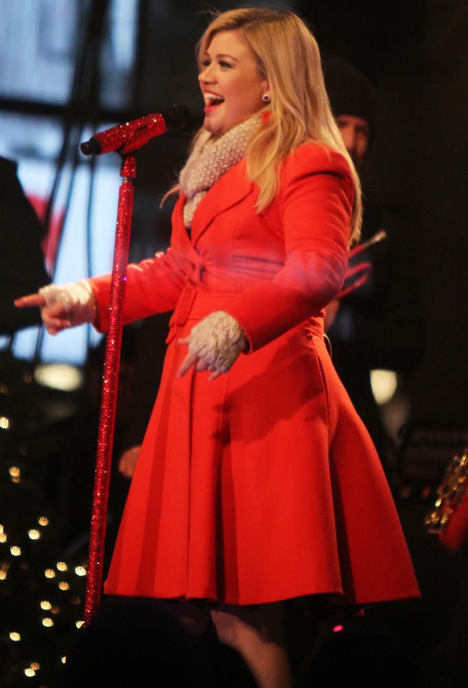 Kelly Clarkson Picture 122 - Kelly Clarkson Performing Live at 2013 ... Kelly Clarkson Picture 122 - Kelly Clarkson Performing Live at 2013 ...