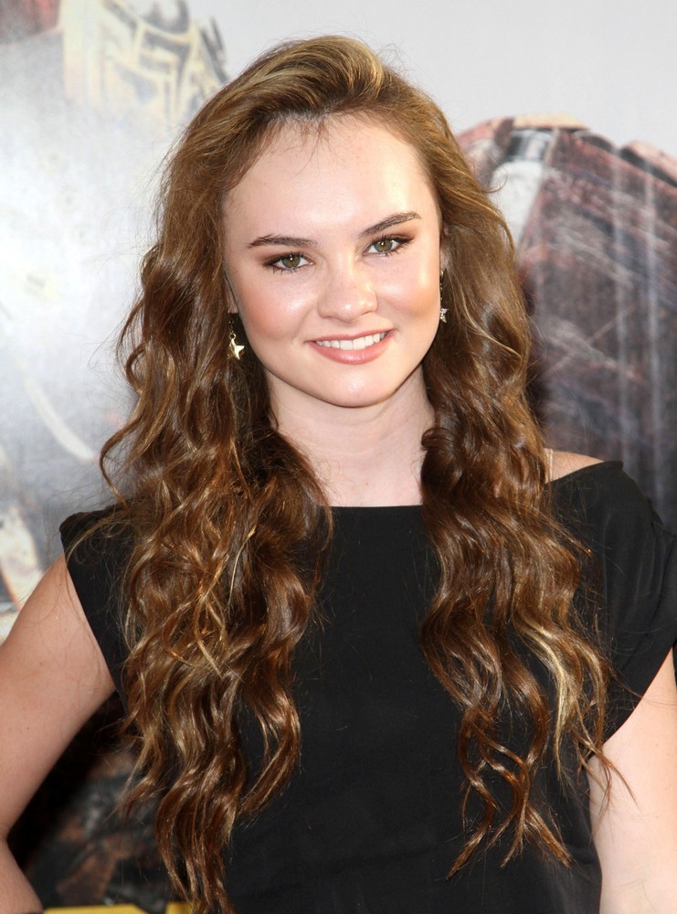 Madeline Carroll Picture 25 - Los Angeles Premiere of Real Steel Madeline Carroll Picture 25 - Los Angeles Premiere of Real Steel