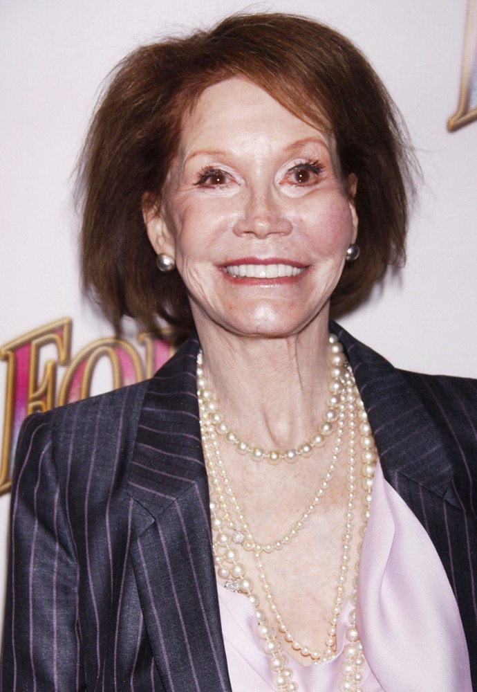 Mary Tyler Moore Picture 19 - Opening Night of The Broadway Musical ... Mary Tyler Moore Picture 19 - Opening Night of The Broadway Musical ...