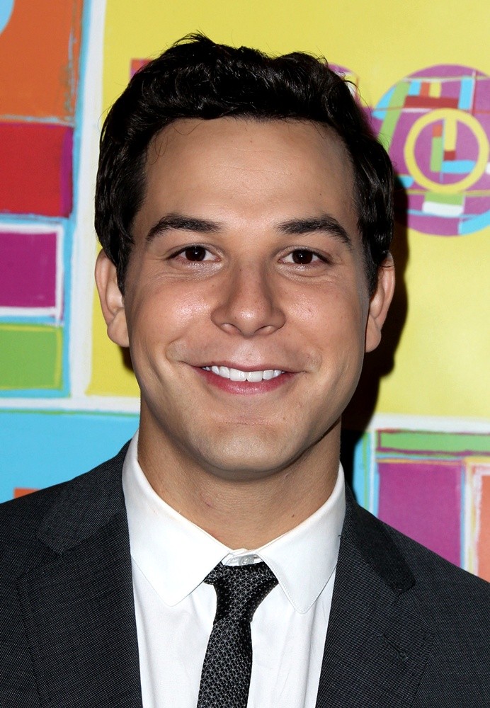 Skylar Astin Picture 37 Hbos 66th Annual Primetime Emmy Awards After Party