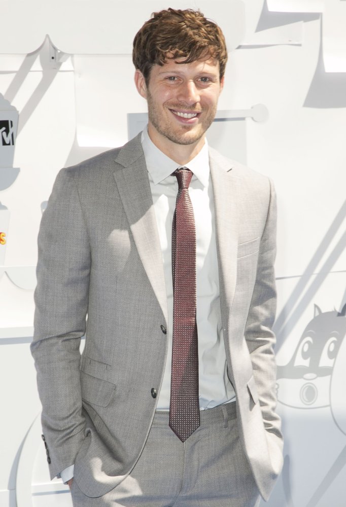 Zach Gilford Picture 23 - The 2015 MTV Movie Awards - Red Carpet Arrivals Zach Gilford Picture 23 - The 2015 MTV Movie Awards - Red Carpet Arrivals