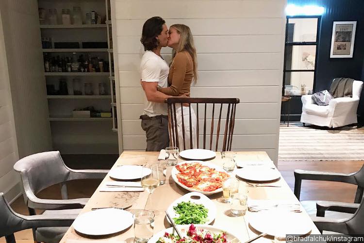 Gwyneth Paltrow And Brad Falchuks Romantic Engagement Party Is