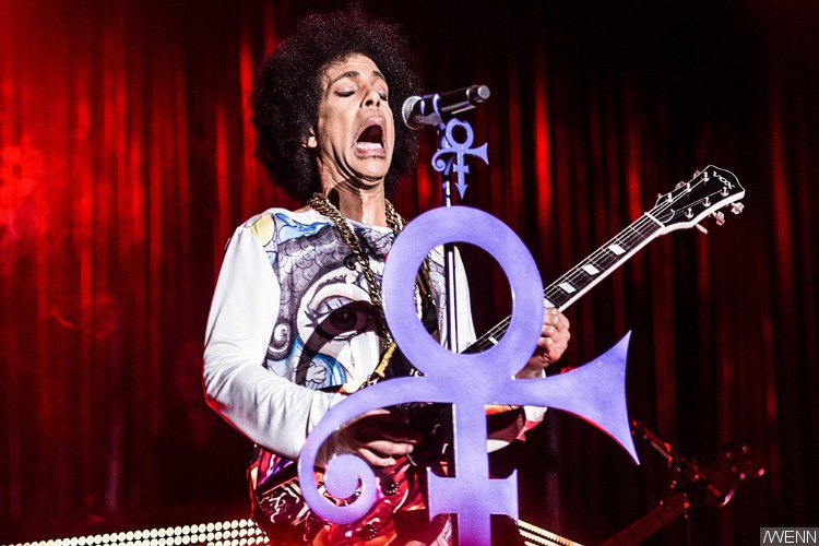 Prince's Purple Rain Glove Auctions For $26,000