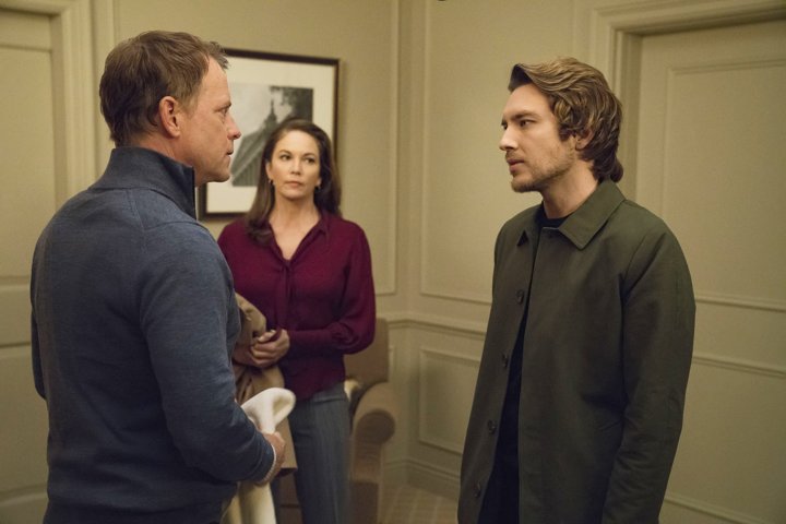 'House of Cards' Season 6 Reveals First Look at Diane Lane and Greg ...