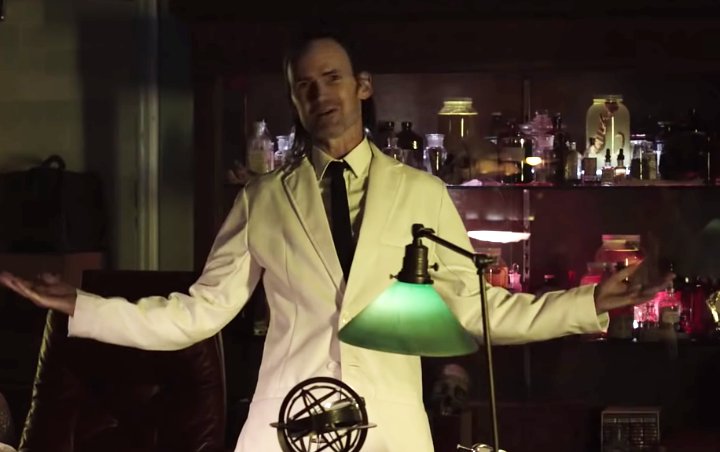 The Monitor Asks Dr. John Deegan to 'Reshape the World' in 'Elseworlds ...