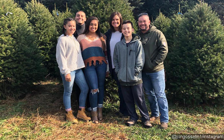 Jon Gosselin's Son Collin and Daughter Hannah Bond With GF Colleen ...