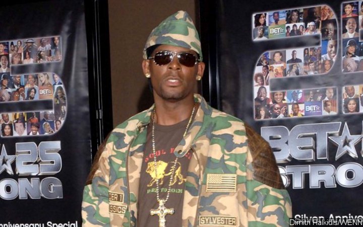 Officials Find Illegal Activity at R. Kelly's Chicago Studio