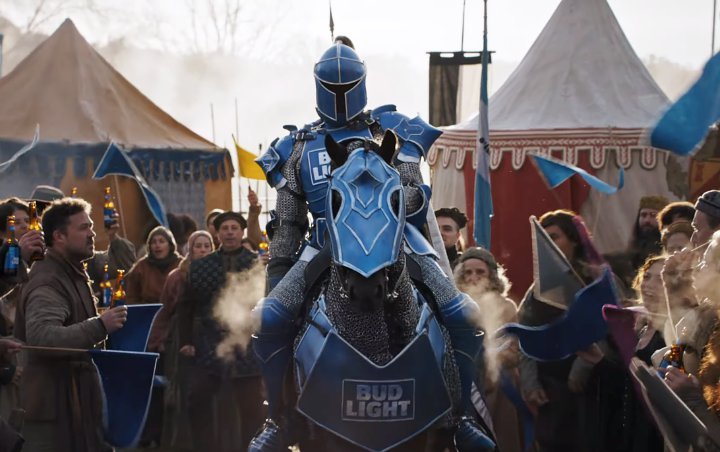Super Bowl 2019: Bud Light's Knight Is Dragon-Fire Resistant in 'Game ...