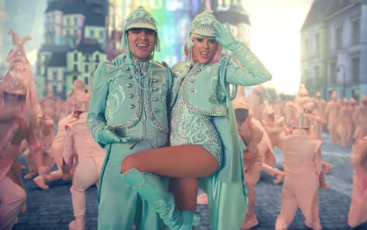 Taylor Swift Plays a Couple With Brendon Urie in 'ME!' Music Video