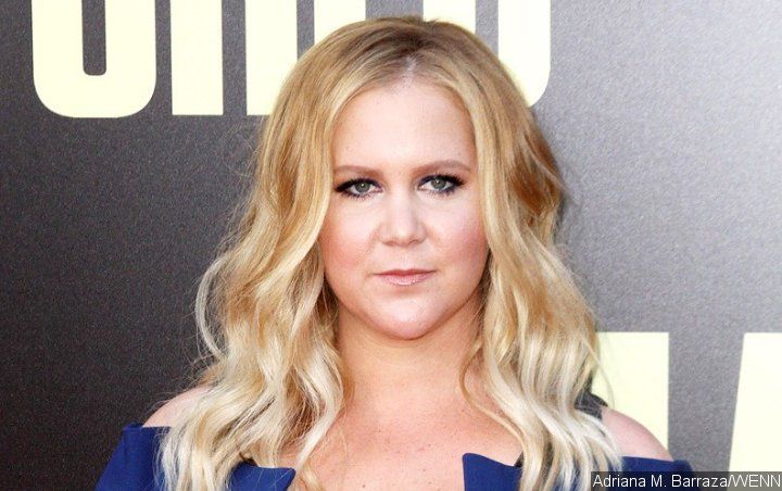 Amy Schumer Cheery Over First Period Post-Baby Birth