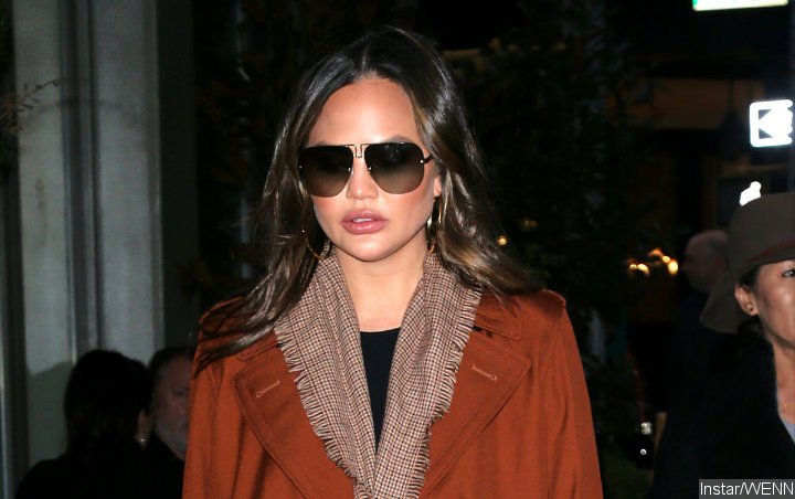 Chrissy Teigen Credits Bone Broth for Aiding Recovery From Post-Partum ...