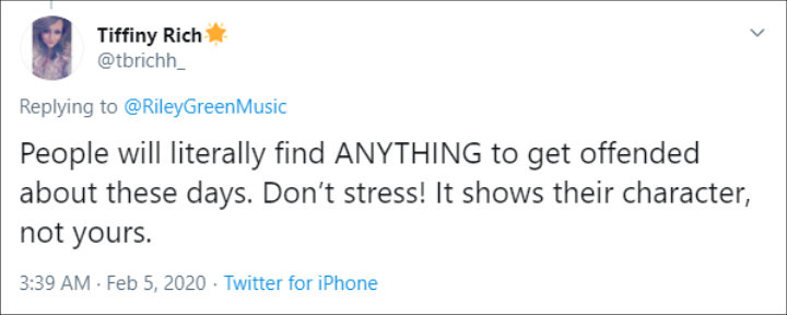 Singer Riley Green Defends Himself After Backlash for Asking Fans to ...