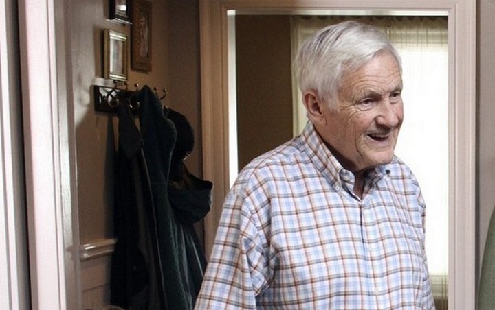 Actor Orson Bean Died After Hit by Car While Crossing the Street