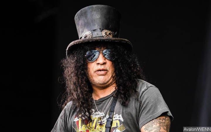 Guns N' Roses' Slash Jokes About Coronavirus in Bizarre Post