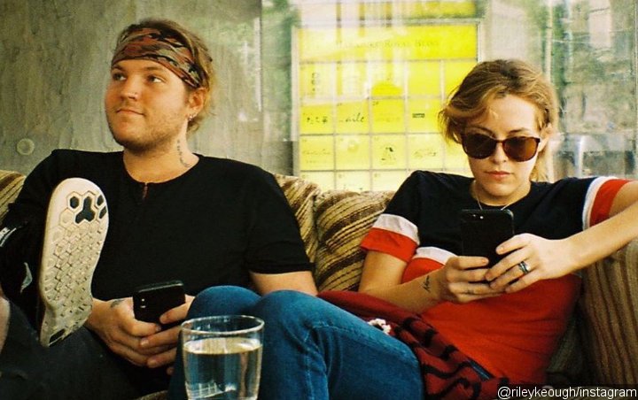 Riley Keough Describes Grief Over Baby Brother's Suicide as 'True ...