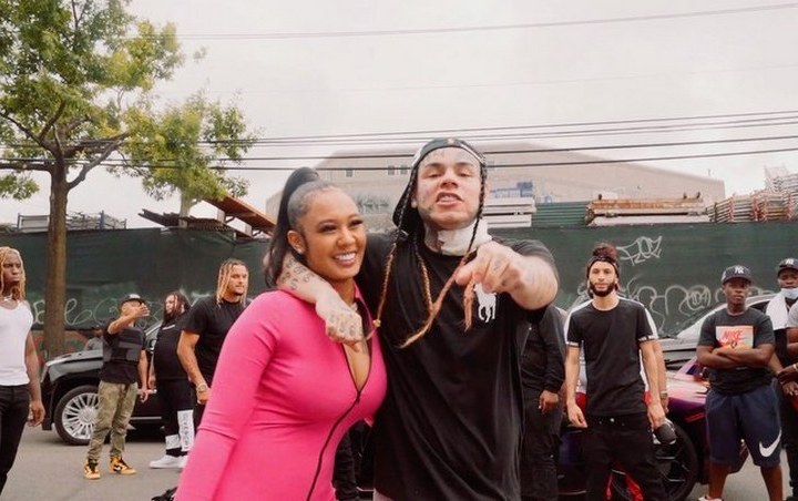 Tekashi 6ix9ine Expecting Baby With Girlfriend Jade?