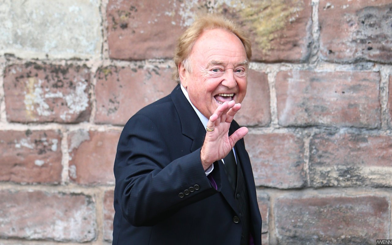 Gerry Marsden Remembered in Small Church Service Weeks After His Death