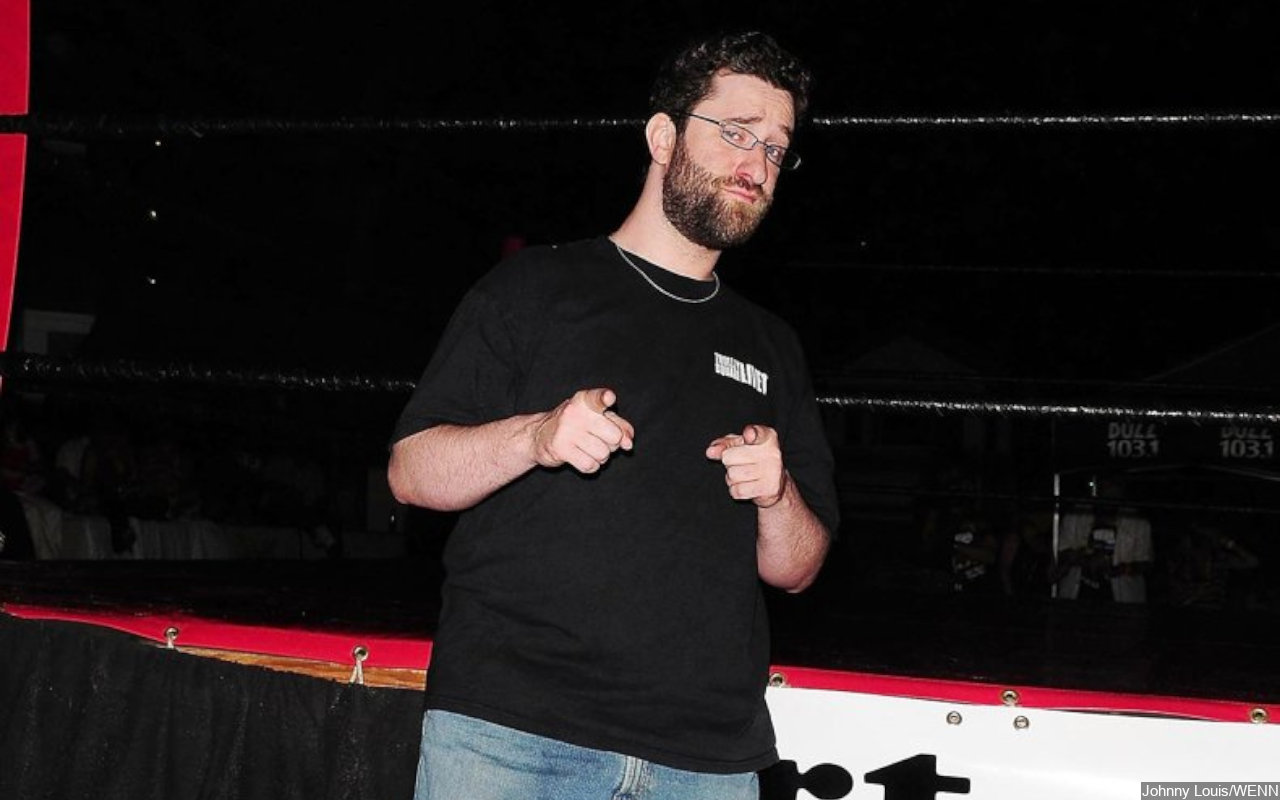 Dustin Diamond Didn't Check Lump in His Neck Earlier Because He's ...