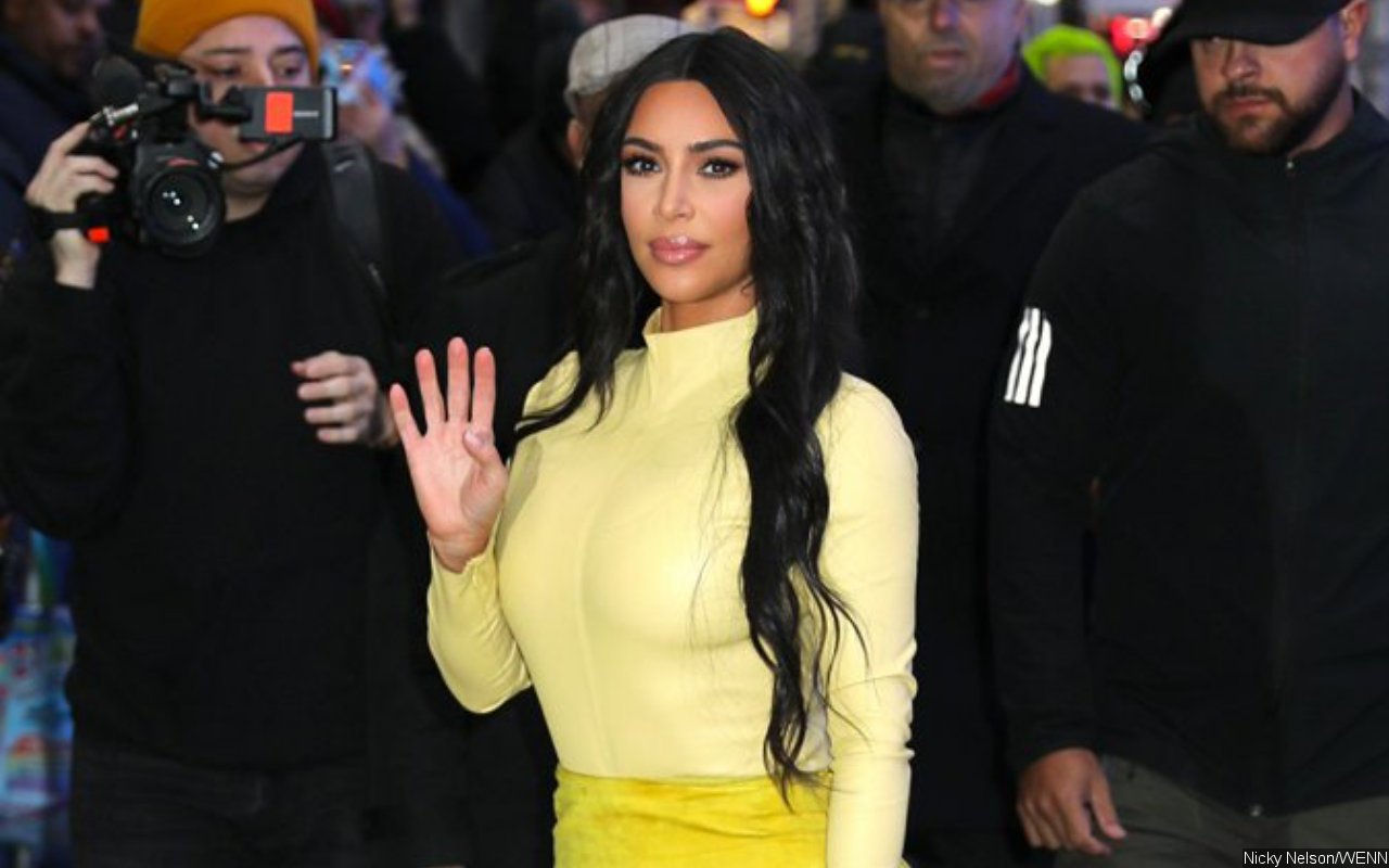 Newly-Single Kim Kardashian Has First Girls' Night Out After Filing for ...
