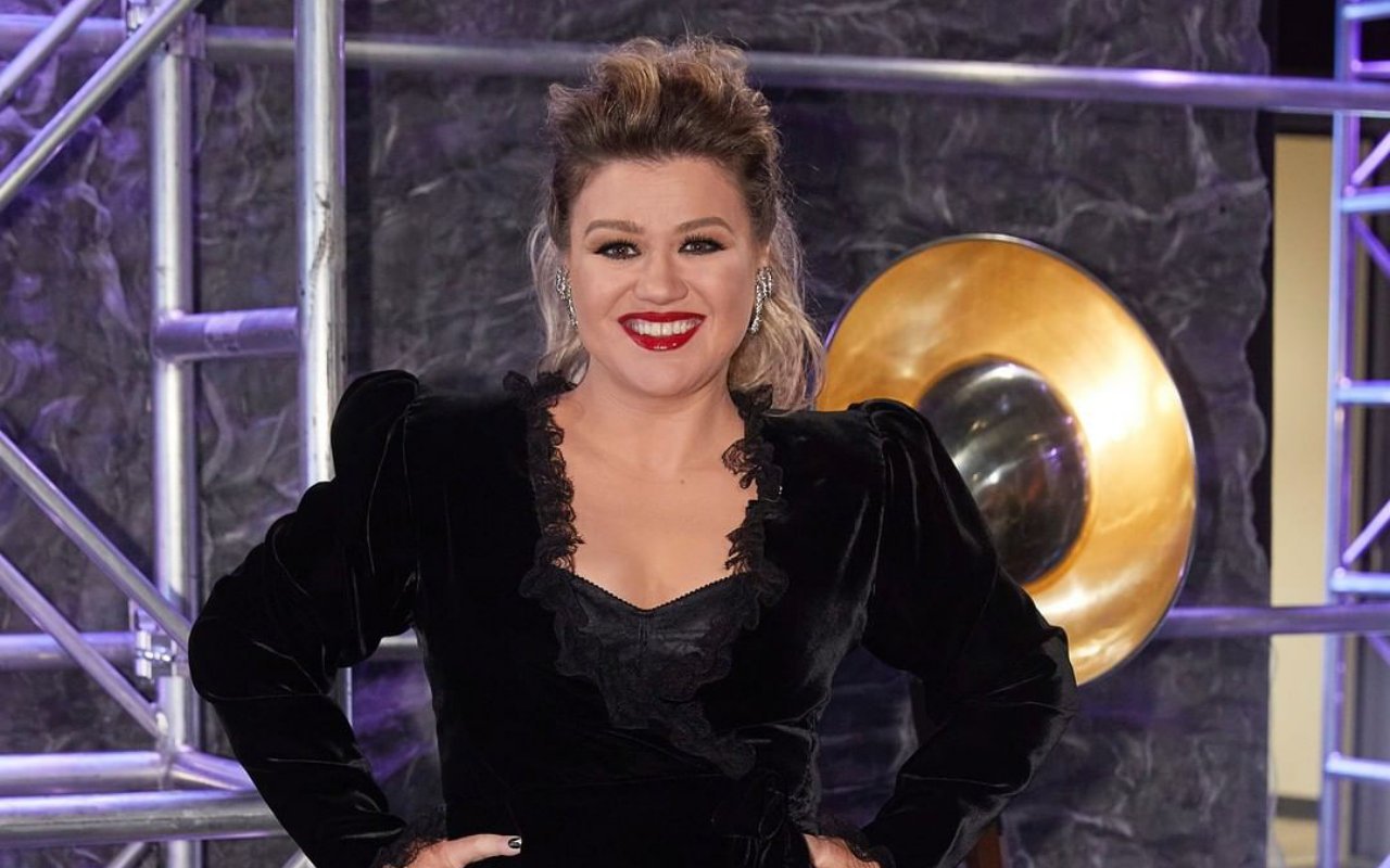 'The Voice' Recap: A Country Singer Earns Four-Chair Turn in Blind ...