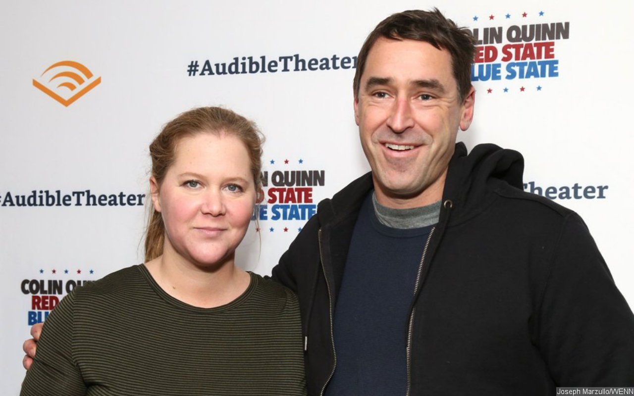 Amy Schumer Left Shocked by Husband's Birthday Cake for Her