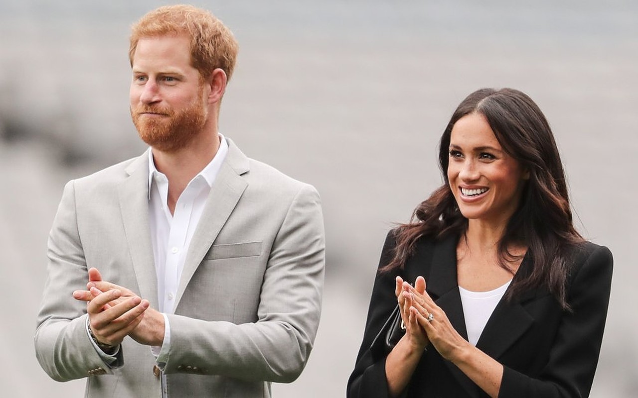 Prince Harry and Meghan Markle Ink Four-Book Deal Following Memoir ...