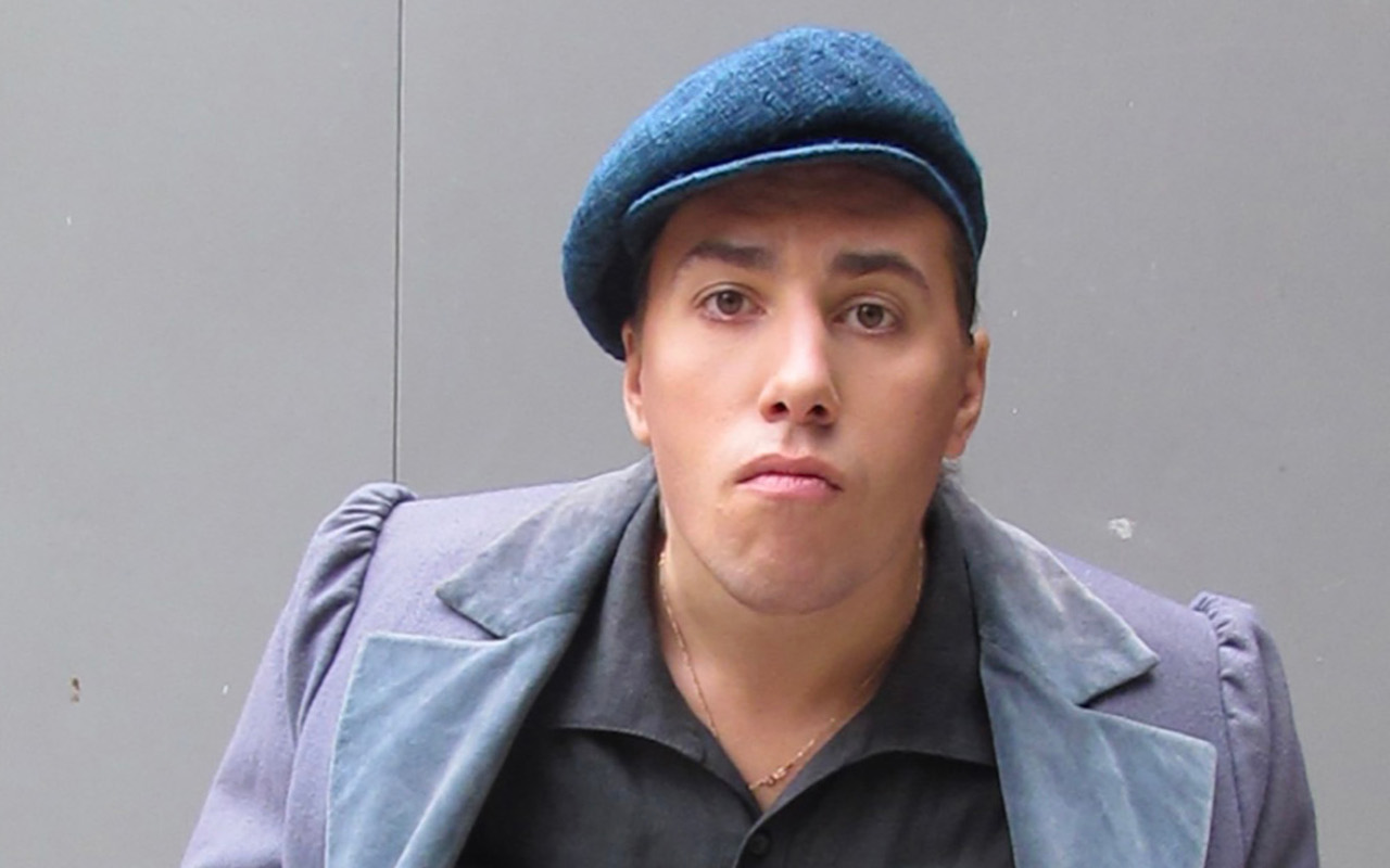 Actor Crushed to Death in Freak Accident During Live Performance at ...