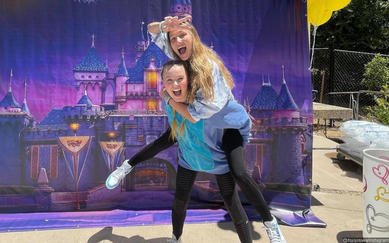 JoJo Siwa Confirms Split From Girlfriend, Insists They're Still 'Best ...