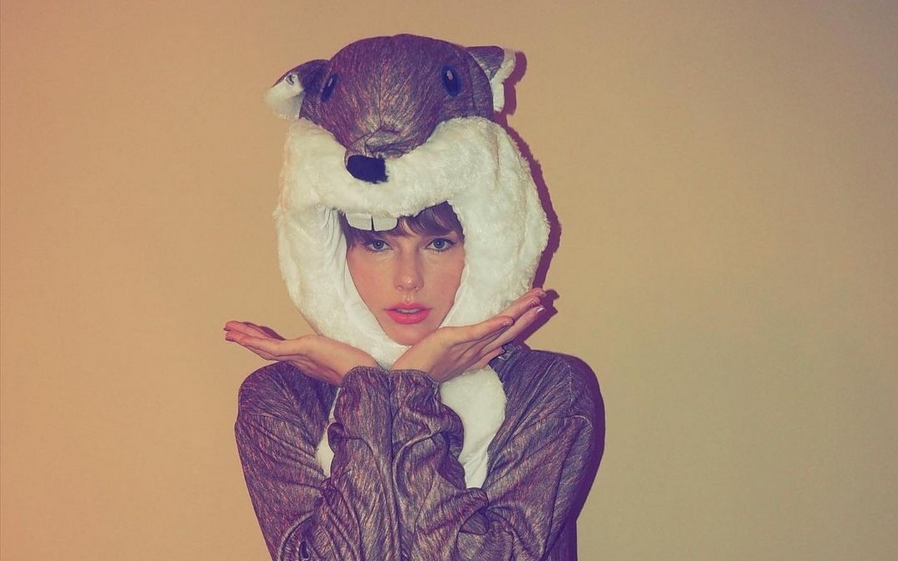 Taylor Swift's 'Beyond Perfection' Tribute Moves 'Ronan' Mom to Tears