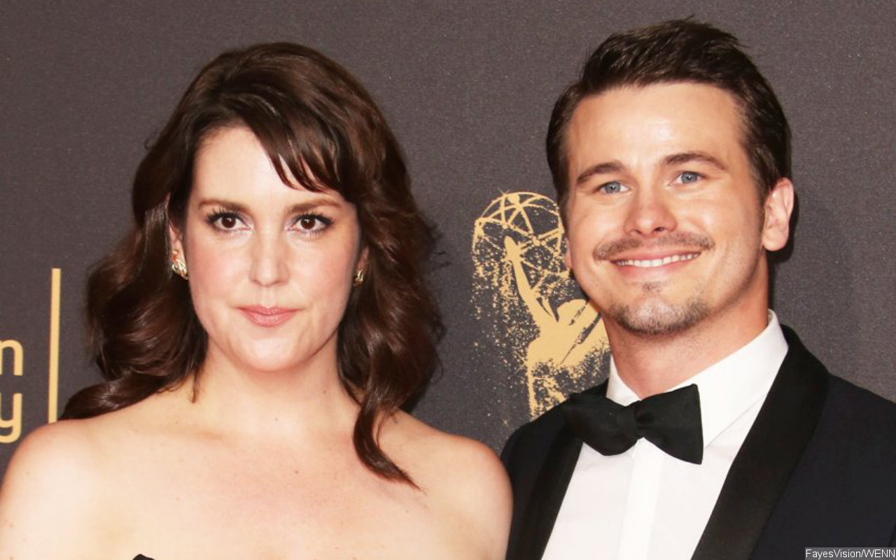Jason Ritter Defends Wife Melanie Lynskey Against Body-Shamers
