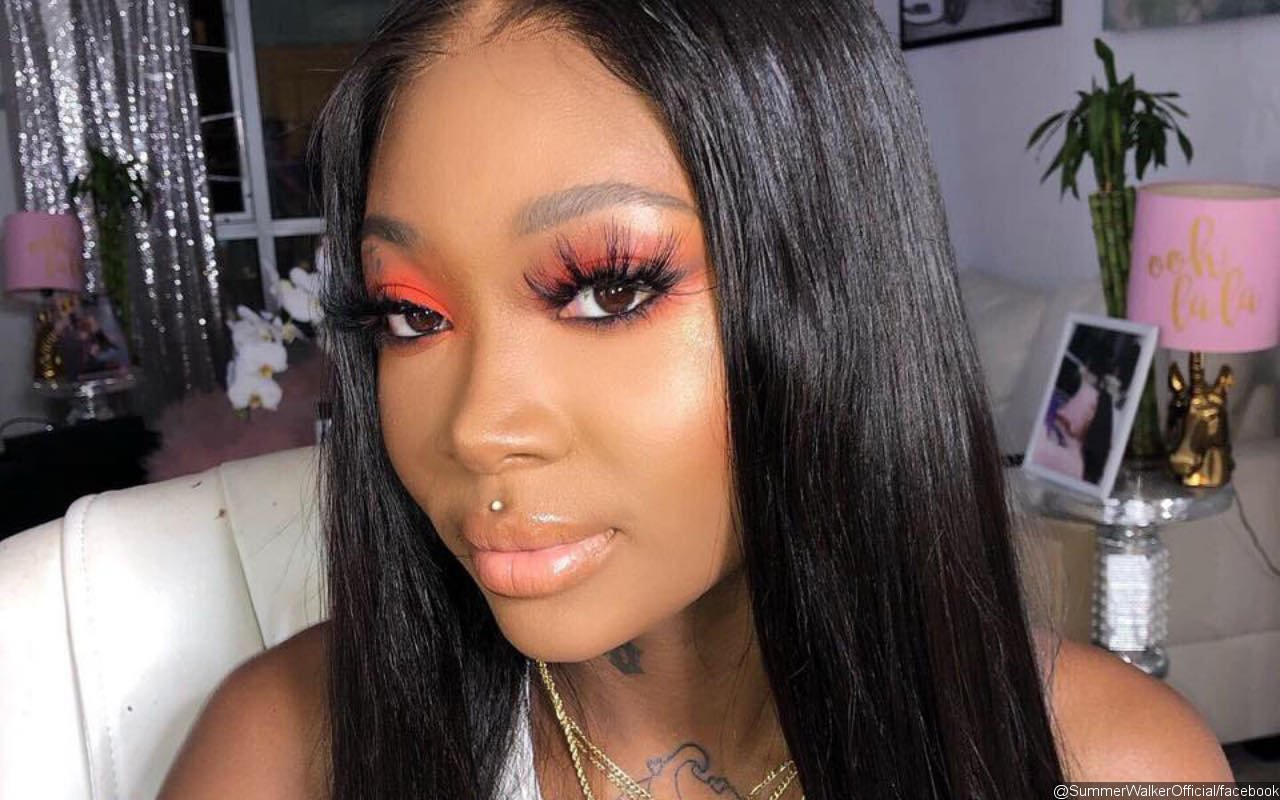Summer Walker Defended by Fans After She's Accused of Lying at Her ...