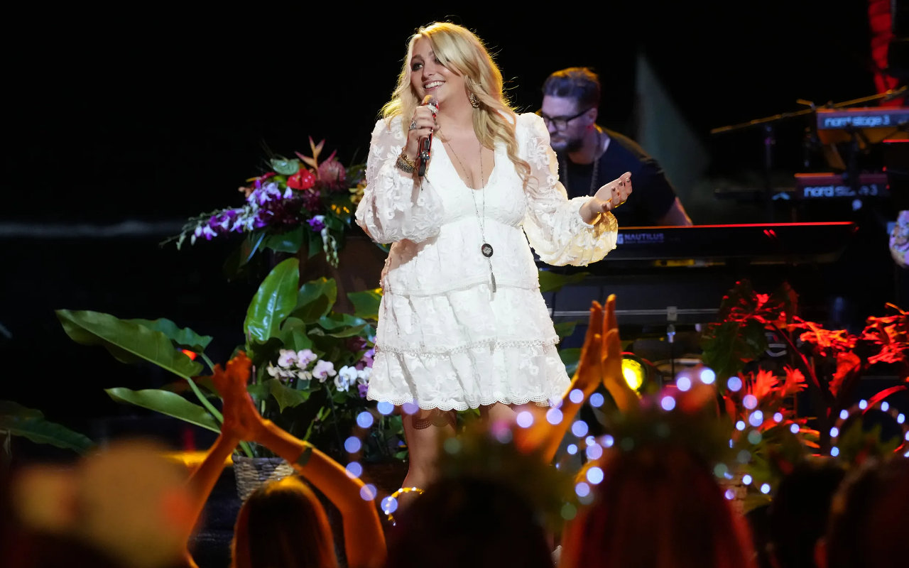 'American Idol' Recap: Singer Offers Show-Stopping Performances in Hawaii