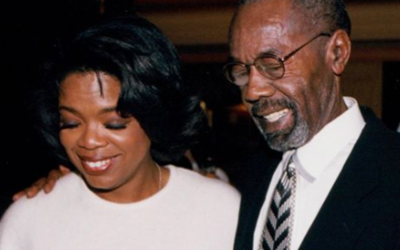Oprah Winfreys Father Died Days After She Honored Him With Surprise Party