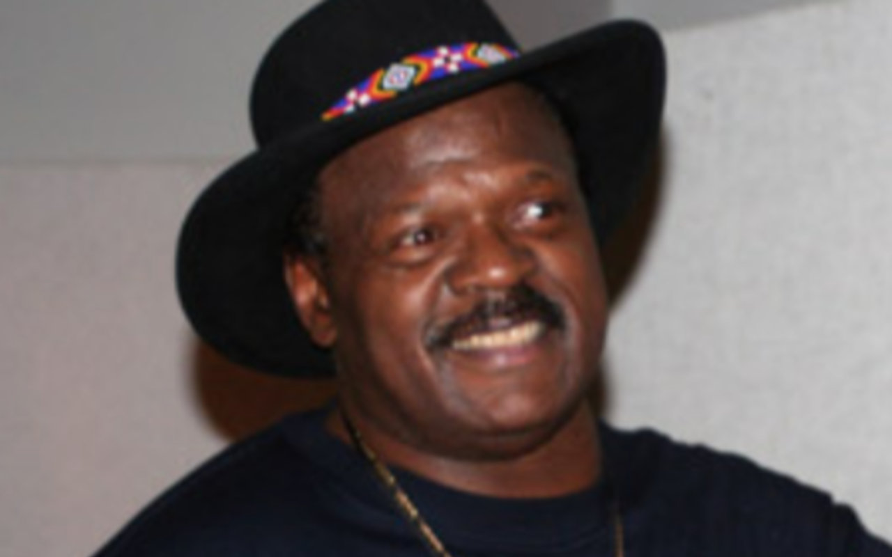 William Hart of The Delfonics Dies After Suffering 'Complications From ...