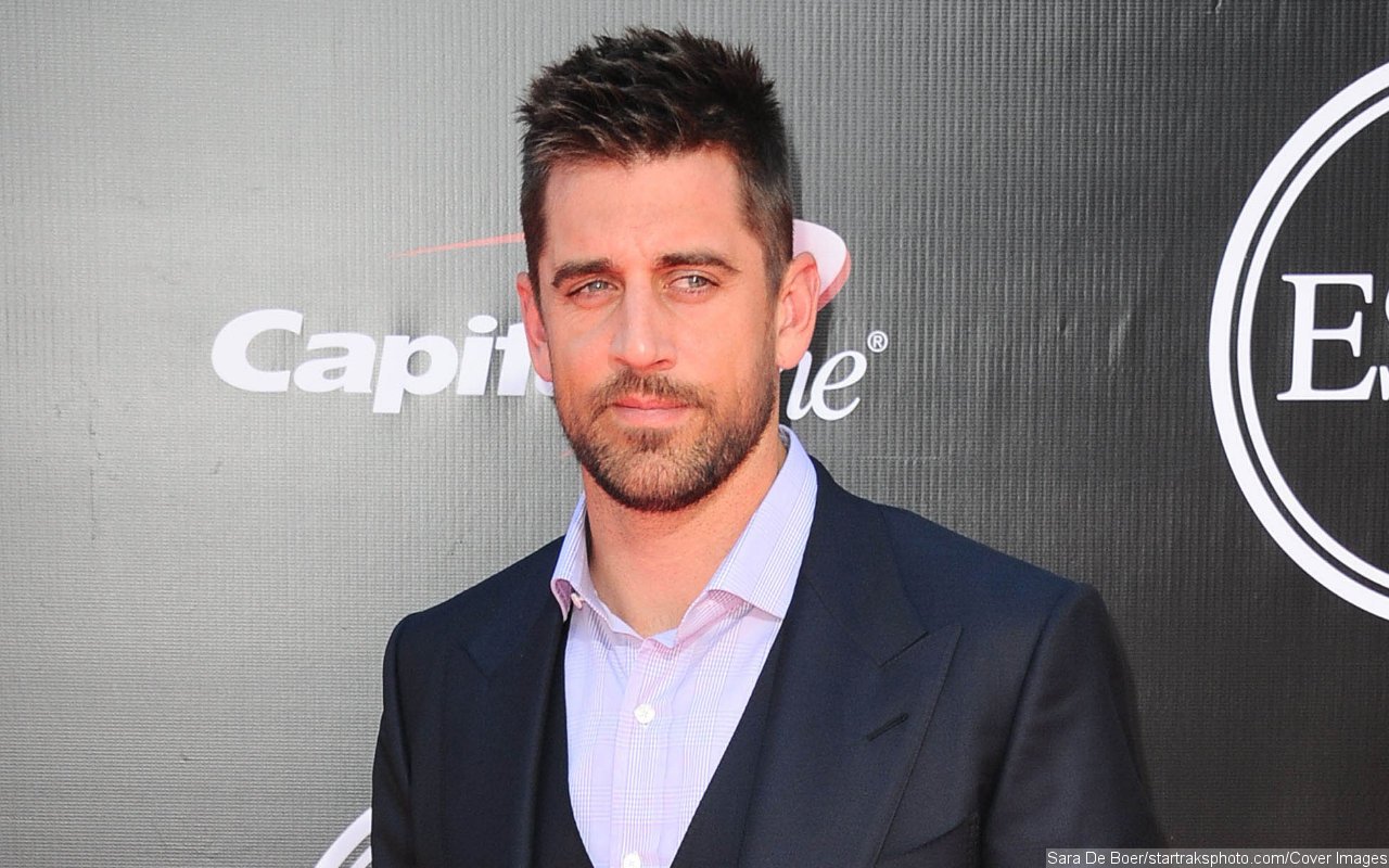 Aaron Rodgers Credits Psychedelics Drugs for Helping Him to Win Back-to ...
