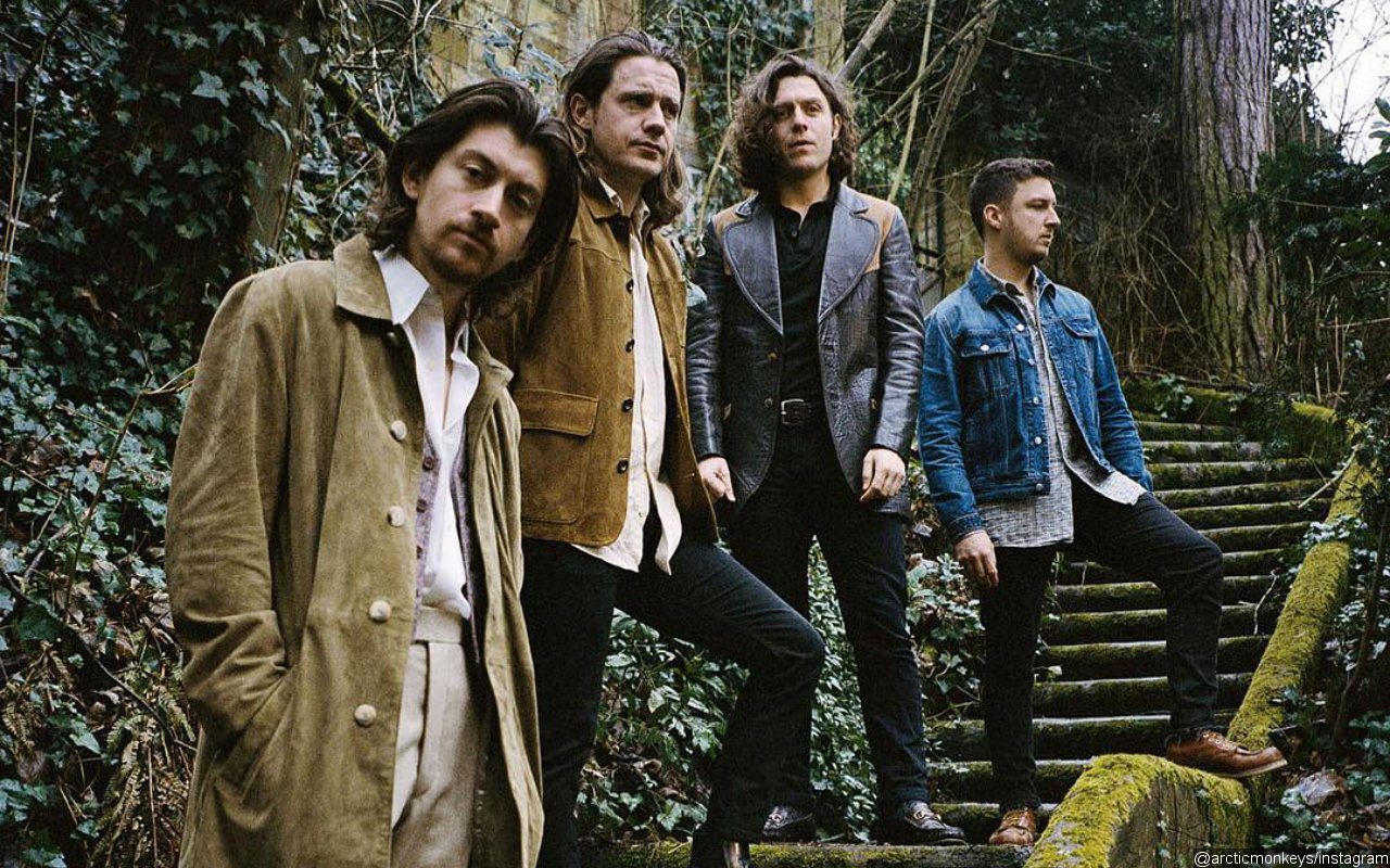 Arctic Monkeys Will Headline Glastonbury 2023