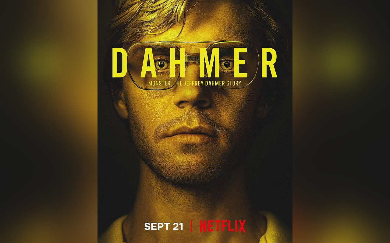 Evan Peters Offers 'Darkness and Negativity' With His Role as Real-Life ...