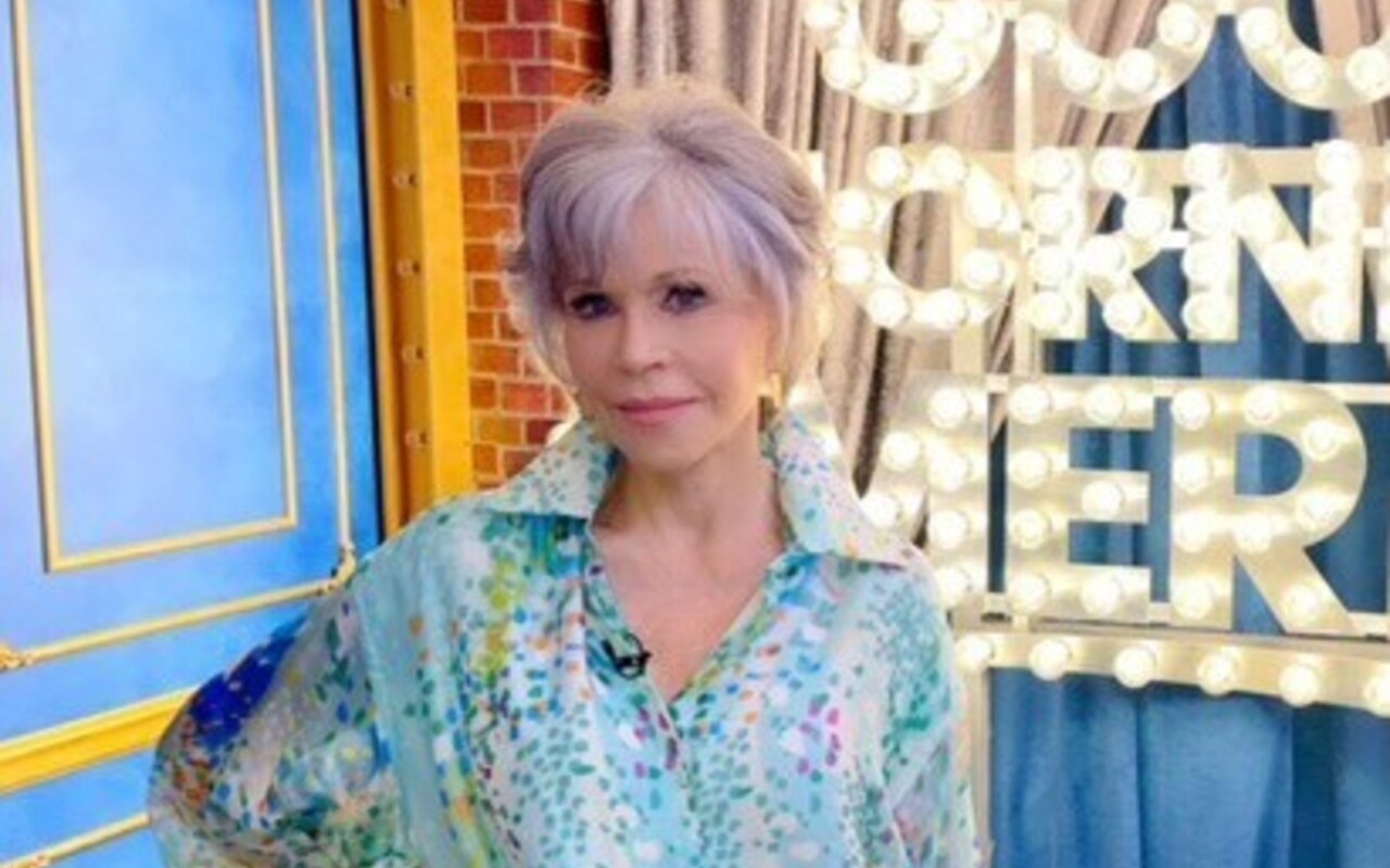 Jane Fonda Finds Chemotherapy 'Easier' as She's Battling Cancer for ...