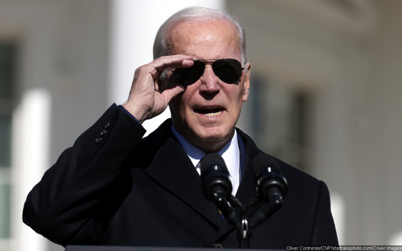 President Biden Gives Major Cringe TV Moment While Calling Into Macy's ...
