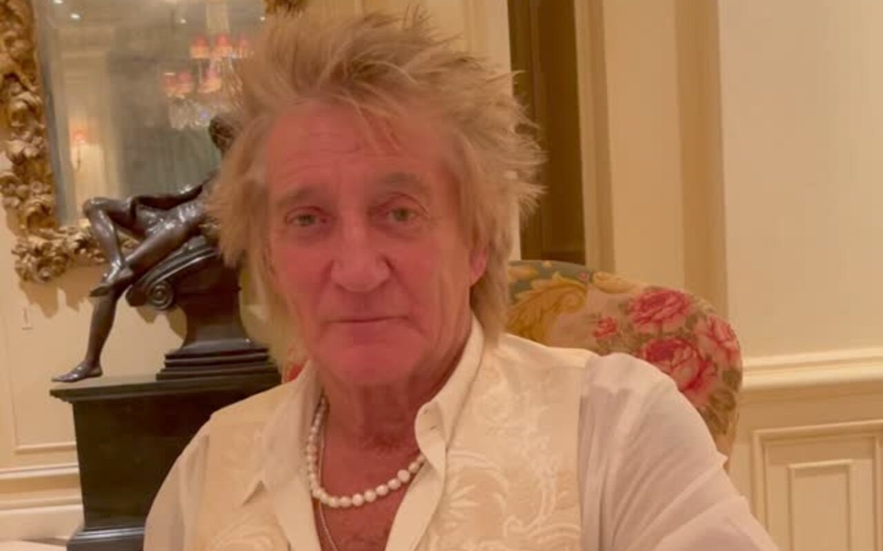 Rod Stewart Mourning Death of Brother Bob, Weeks After Oldest Sibling ...