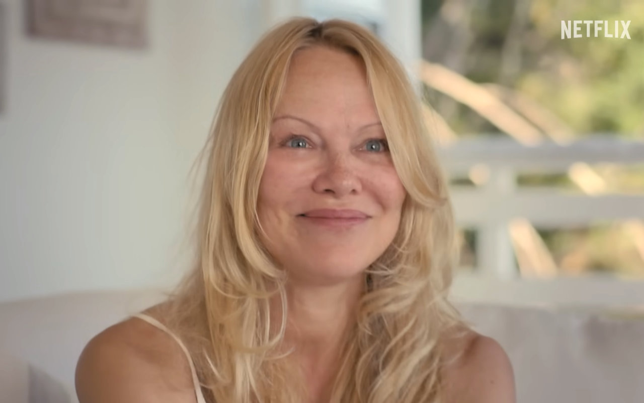 Pamela Anderson Stirs Debate With Unrecognizable Look In First Trailer