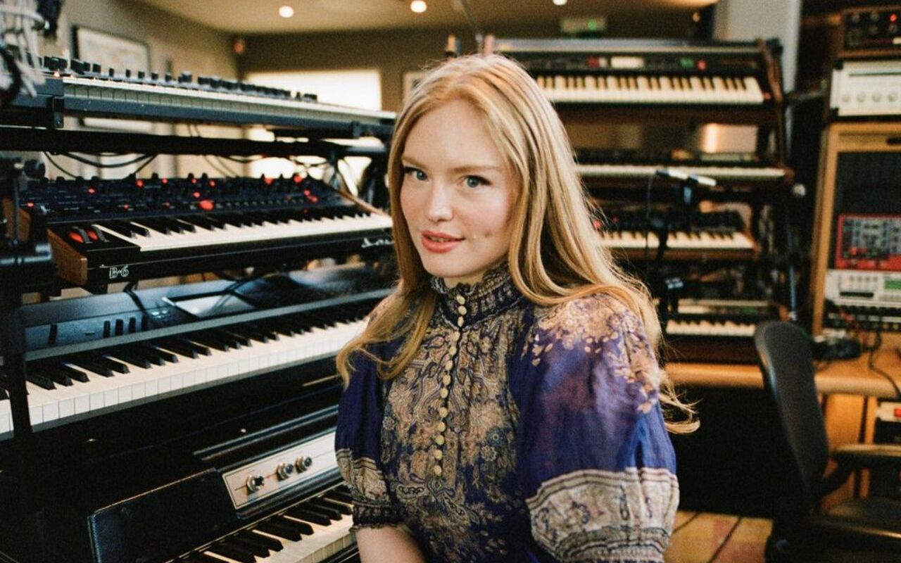 Freya Ridings Secretly Married Boyfriend in 'Magical' Ceremony