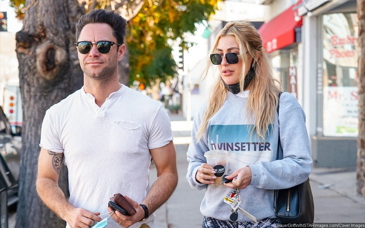 'DWTS' Pro Emma Slater to Make Separation Legal From Sasha Farber by ...