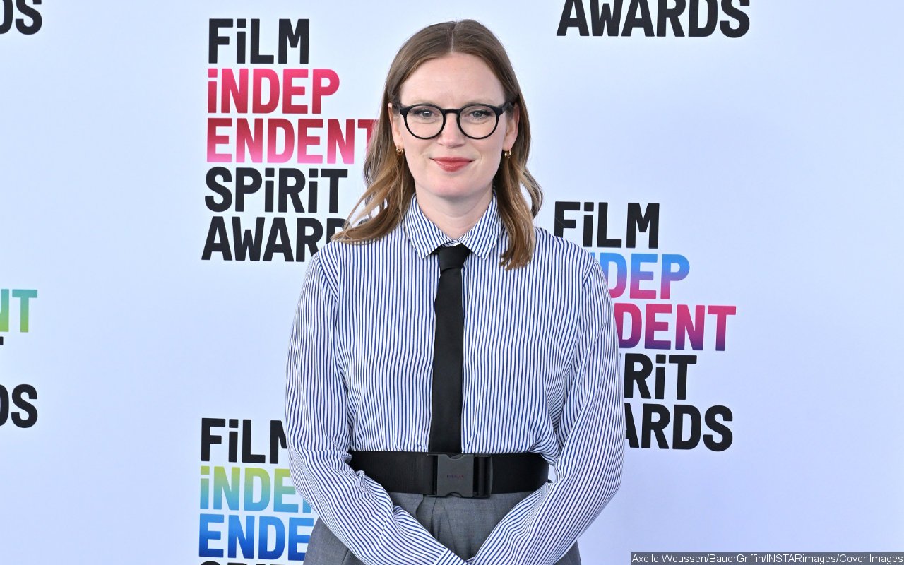 Oscar Winner Sarah Polley Shocked by Daughter's April Fool's Prank ...
