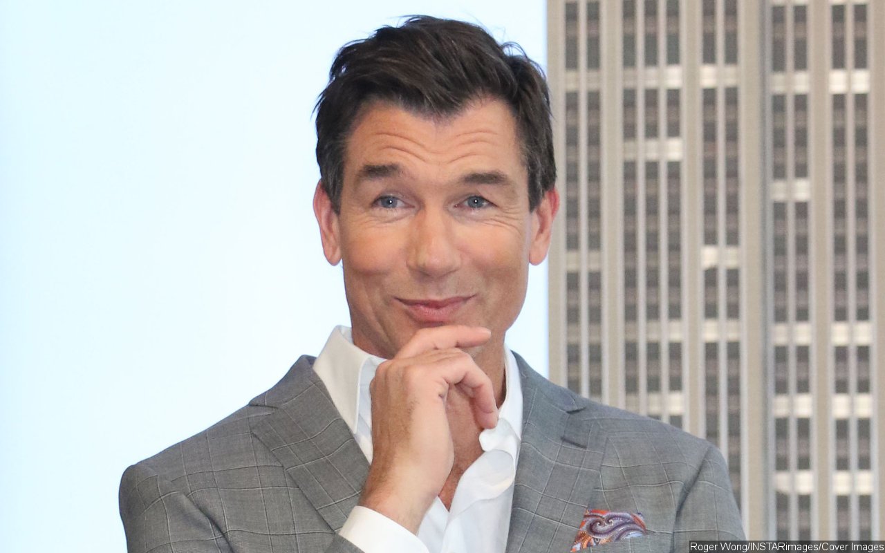 Jerry O'Connell Pictured Rushing to Help as Food Truck Bursts Into Flames