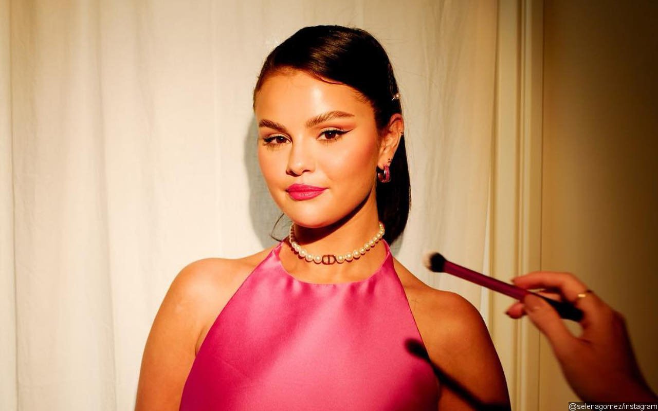 Selena Gomez Puts on Busty Display in Bikini During Sunny Boat Ride