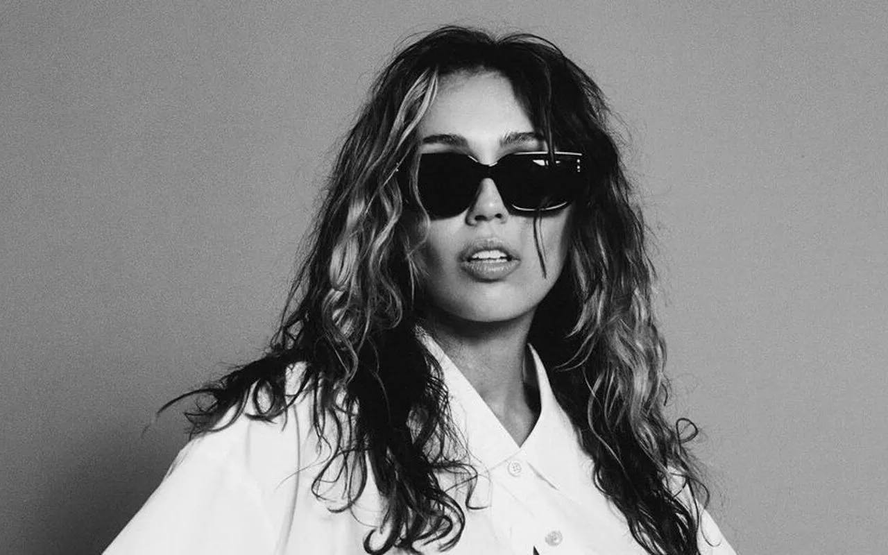 Miley Cyrus Confirmed to Release New Single on Dad Billy Ray's Birthday